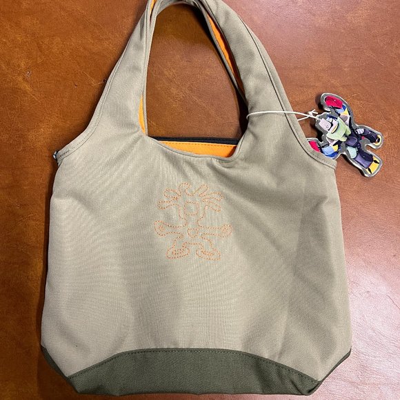 Crumpler | Bags | New Crumpler The Headaitch Large Cargo Tote Carry Bag ...